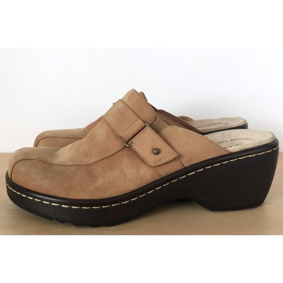 Softspots | Shoes | Softspots Tan Brown Leather Wedge Slip On Clogs ...